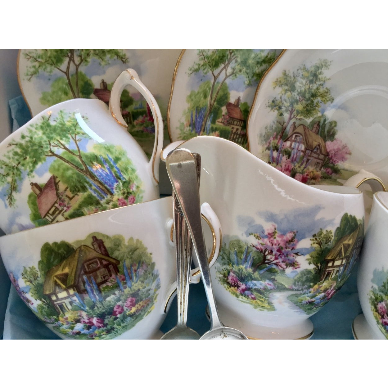 Country Cottage vintage china tea set for two – The Vintage Hamper Company